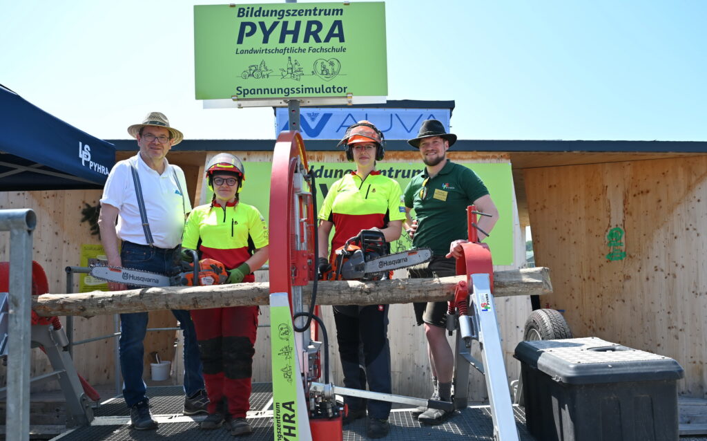 Spannungssimulator der Fachschule Pyhra bei Messe Wieselburg im Praxiseinsatz | LAKO